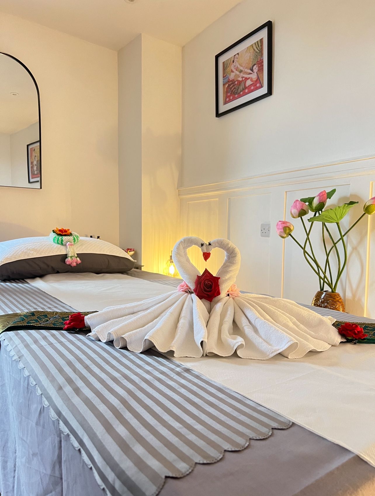 Rose Gold Thai Massage