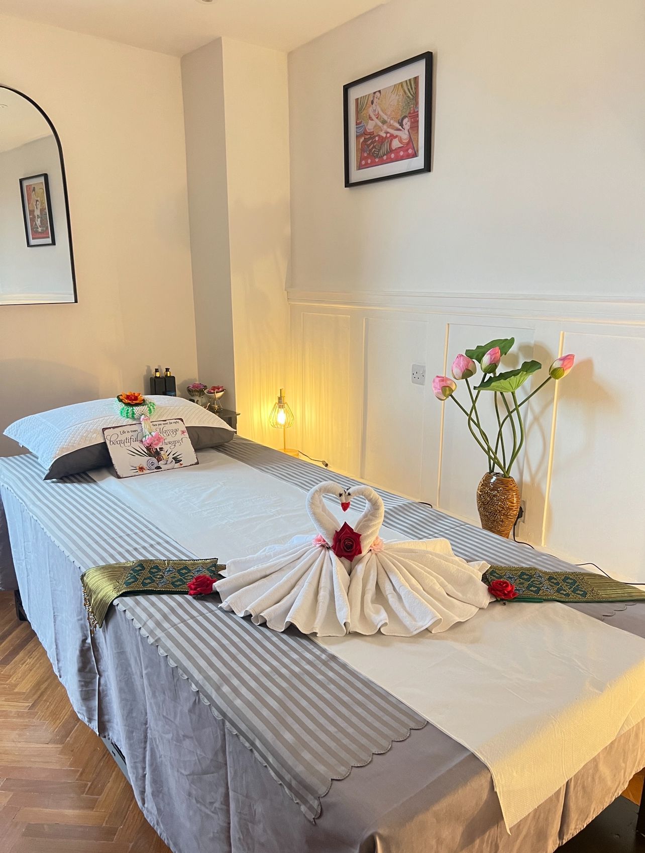 Rose Gold Thai Massage