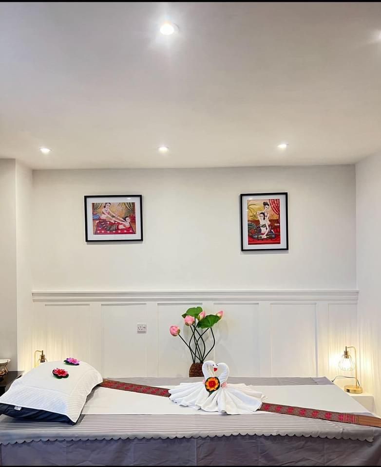 Rose Gold Thai Massage